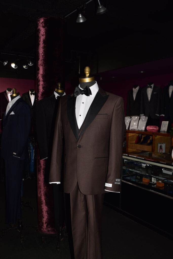 Suit Rental Services San Diego, CA - Tux Rental Services San Diego, CA